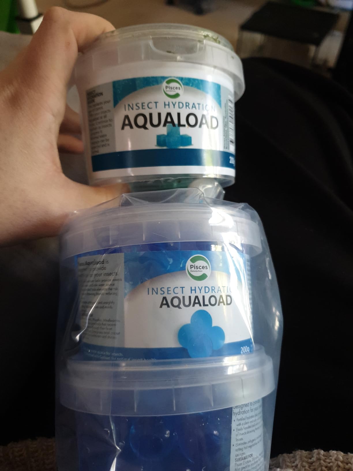 Pisces Enterprises Aquaload Insect Hydration Cubes 200g : Amazon.com.au ...