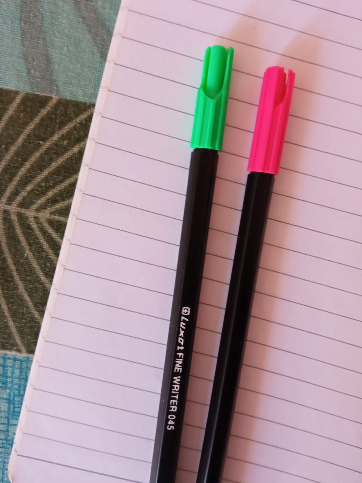 Luxor Fine Writer 045 (9000030194), Multicolor : Amazon.in: Office Products