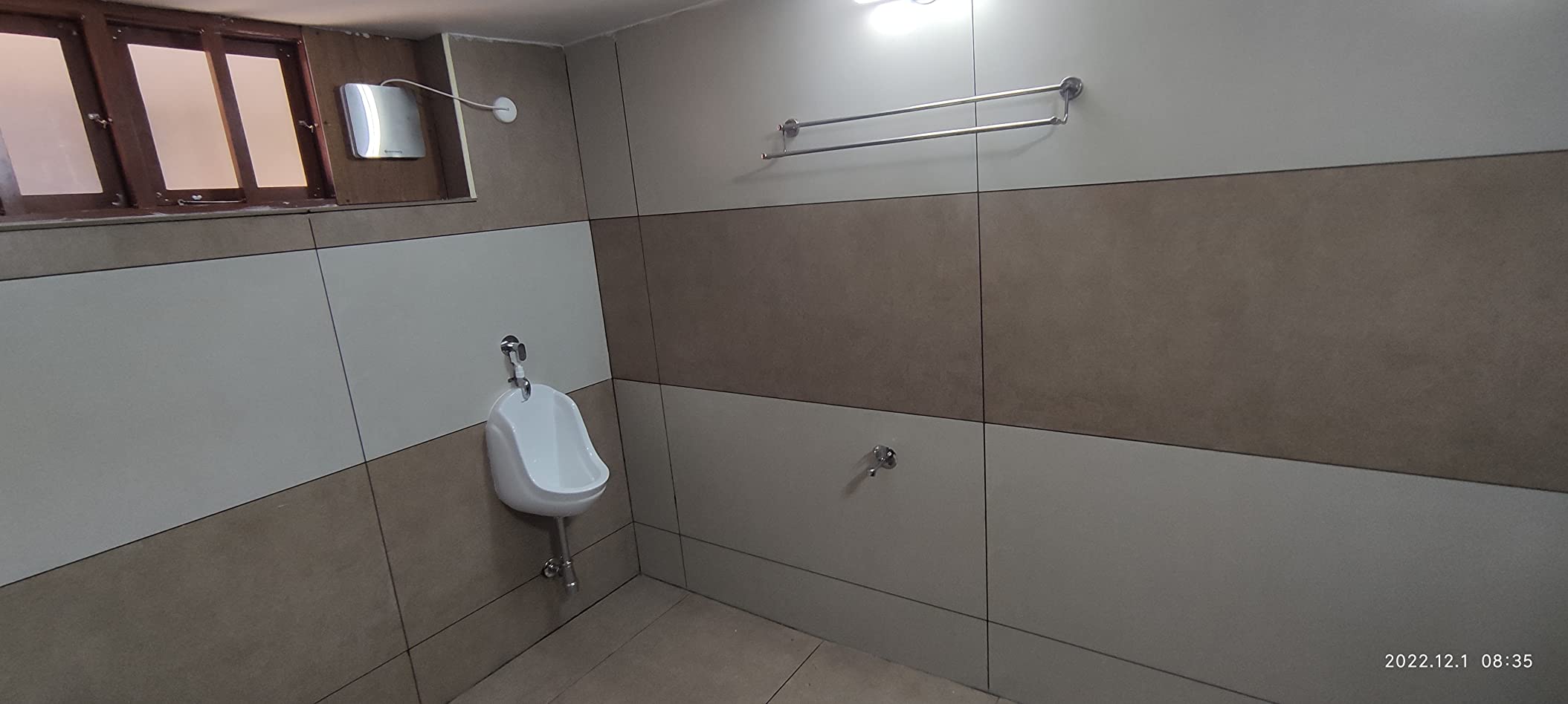 SENISTO Ceramic Wall Mount Small Urinal Pot for Gents/Male/Boys/Men ...