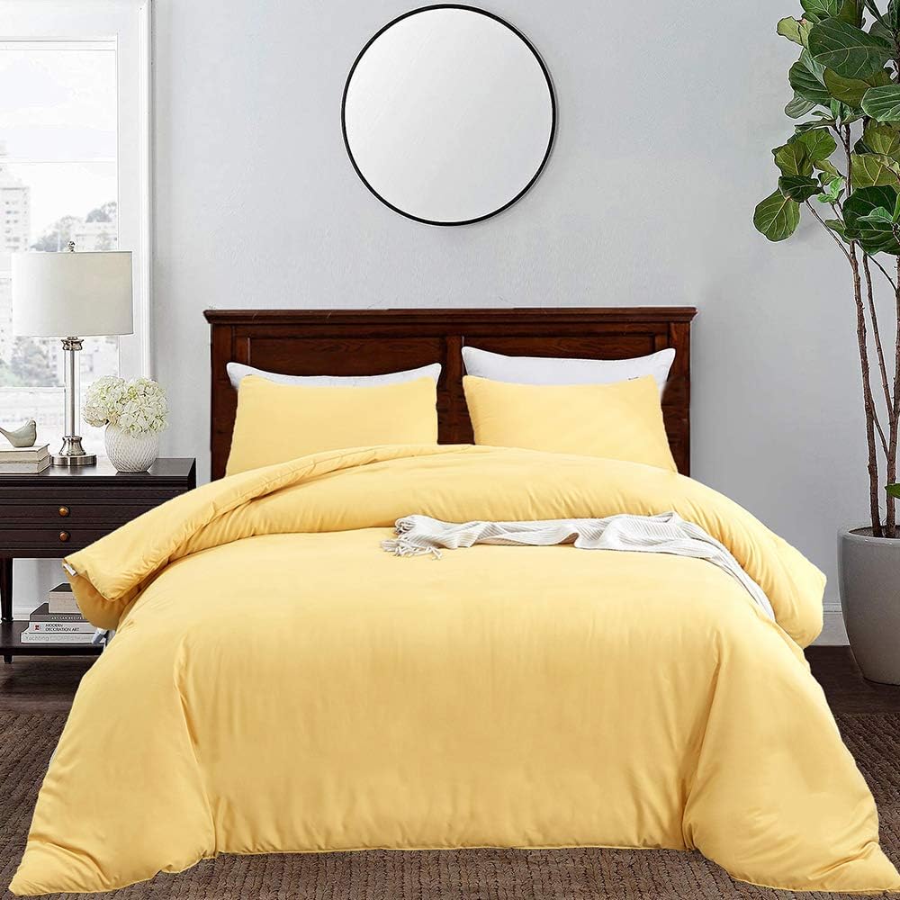 Amazon.com: CLOTHKNOW Yellow Comforter Set Full 3Pcs Light Yellow ...