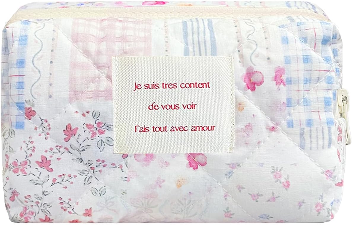 Amazon.com: Floral Quilted Tote Bag & Touch-up Bag Bundles : Clothing ...