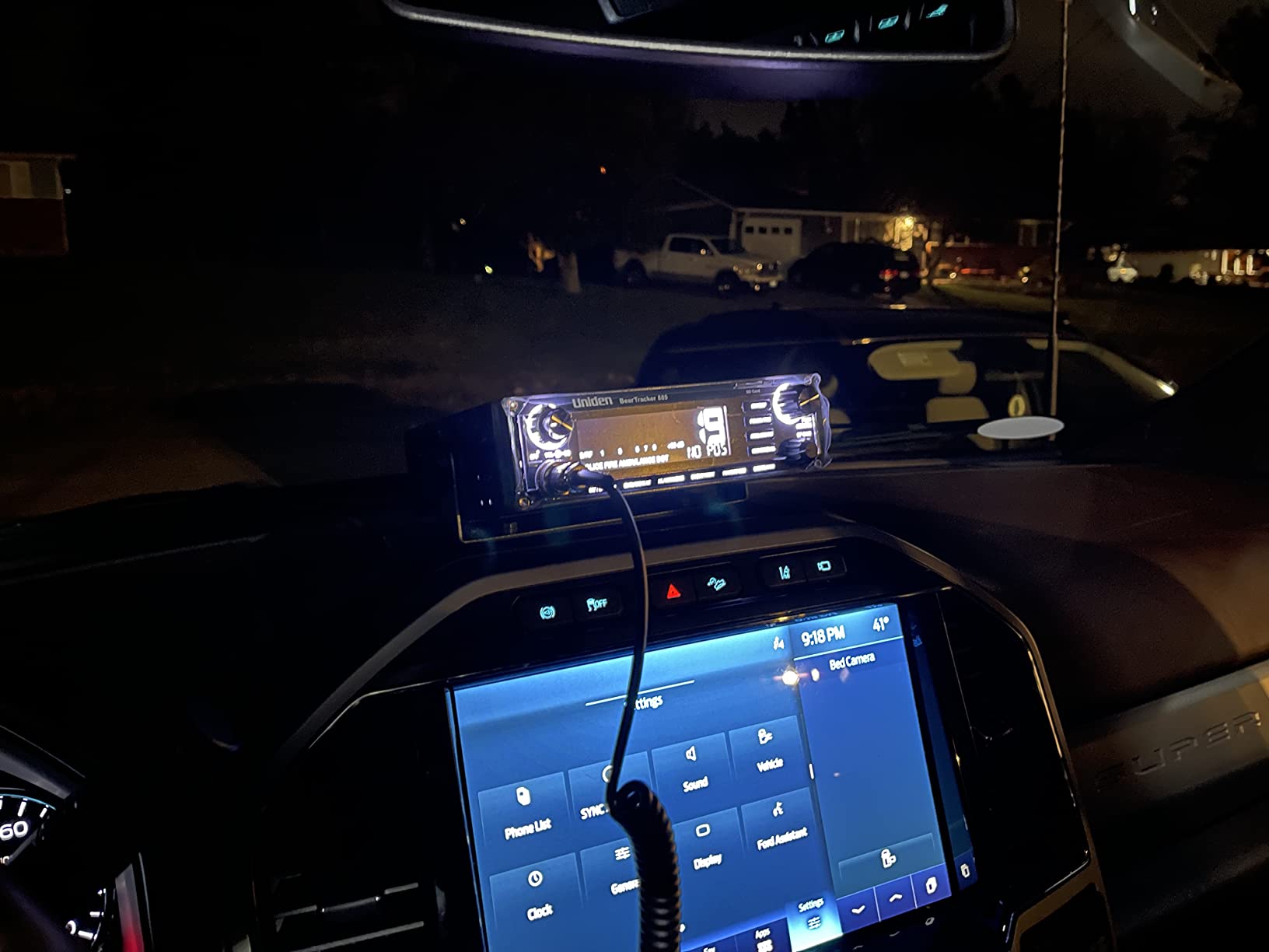 $33/mo - Finance Uniden BEARTRACKER 885 Hybrid Full-Featured CB Radio ...