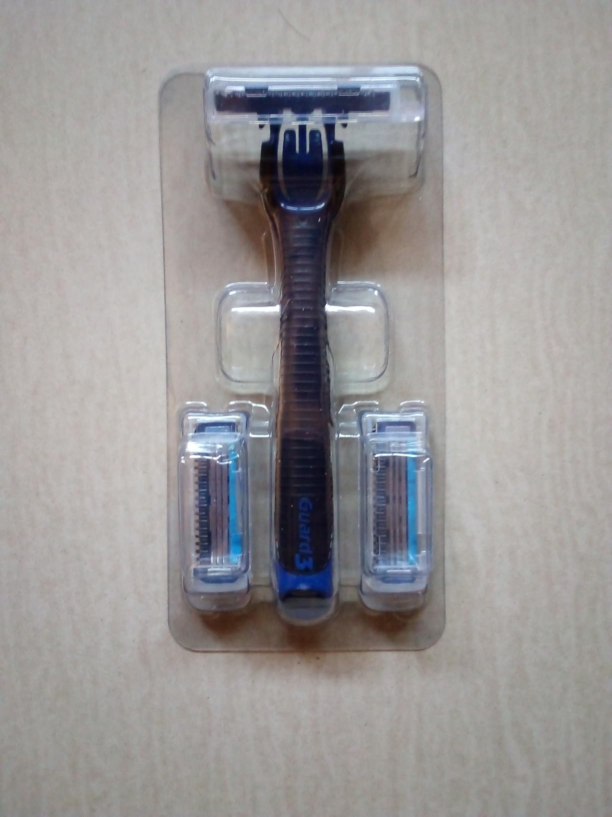 Buy Gillette Guard 3 Single Razor With 2 Blades - Men Online at Low ...