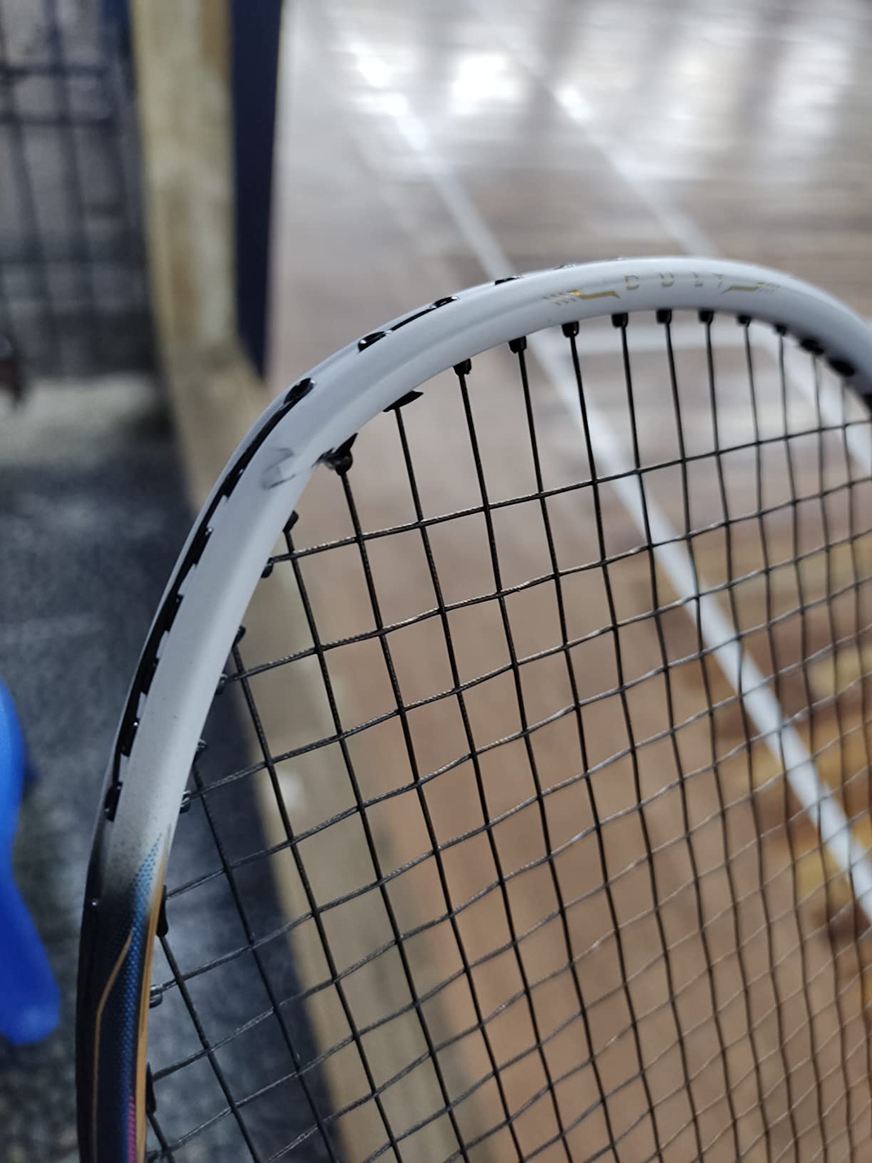 HUNDRED Cult 77 Carbon Fibre Unstrung Badminton Racket with Full Racket ...