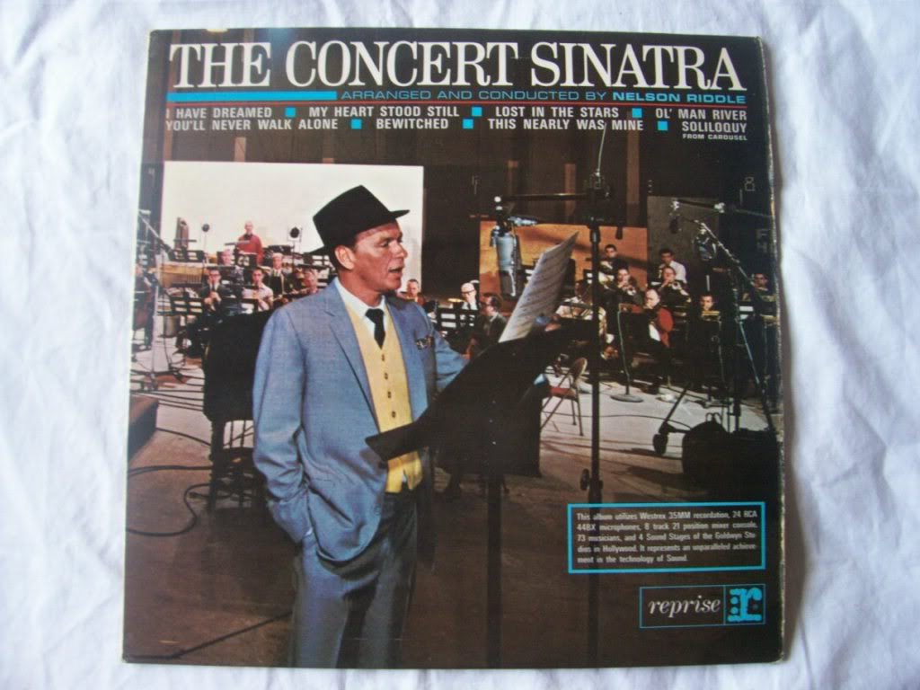 Amazon.com: Frank Sinatra / The Concert Sinatra: CDs & Vinyl