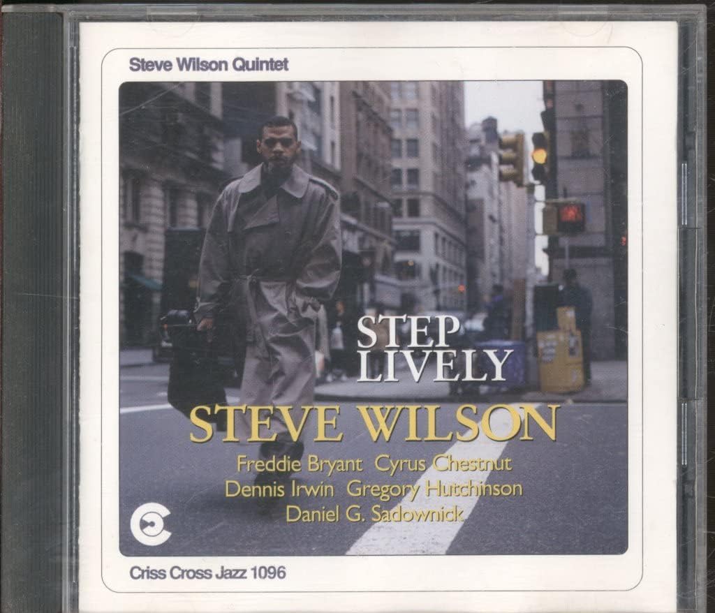 Step Lively: Steve Wilson: Amazon.it: CD e Vinili}
