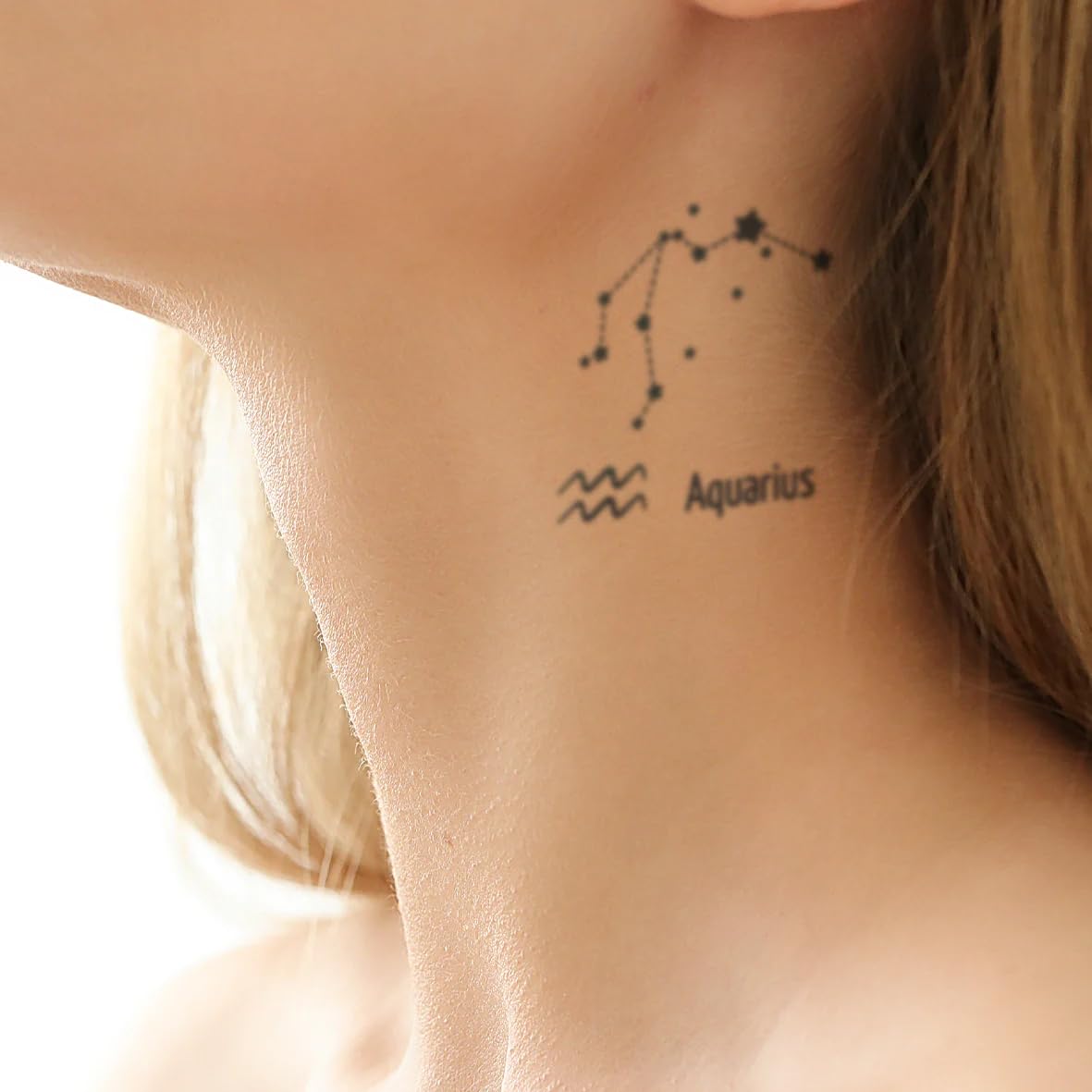 Wassermann Tattoos Illustratives Tattoo Design Mit Sternzeichen