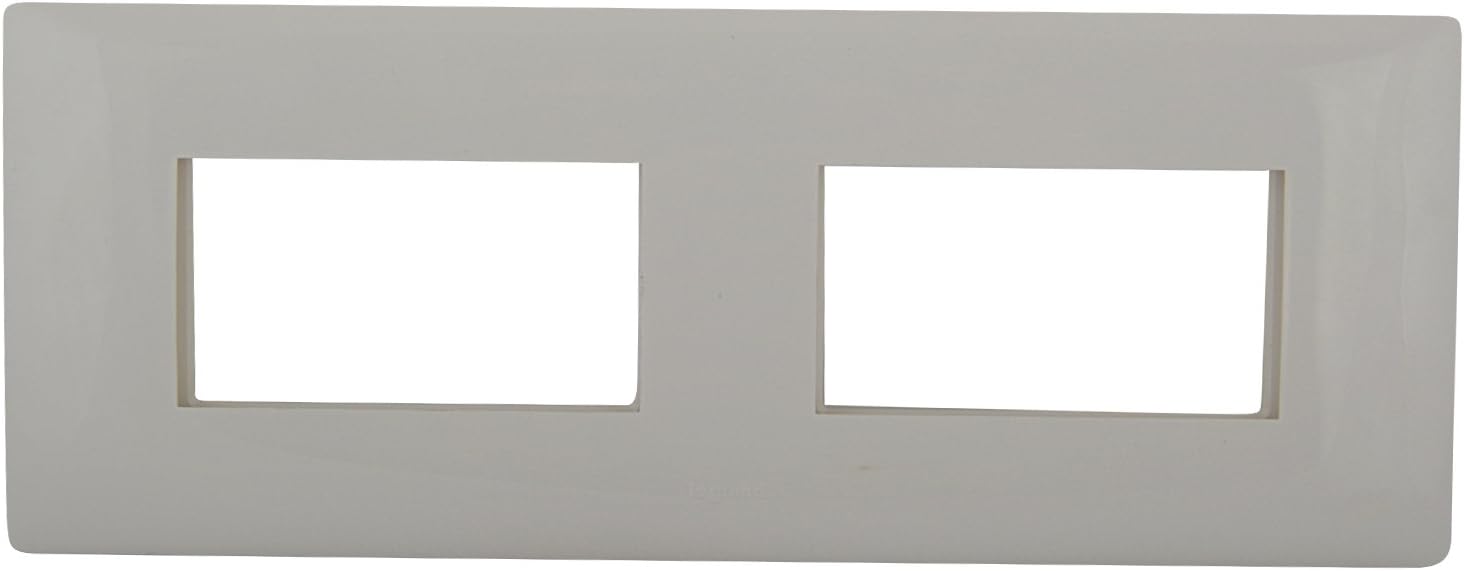 Legrand Myrius Polycarbonate 12 Module Plate WH 673212 (White) : Amazon ...