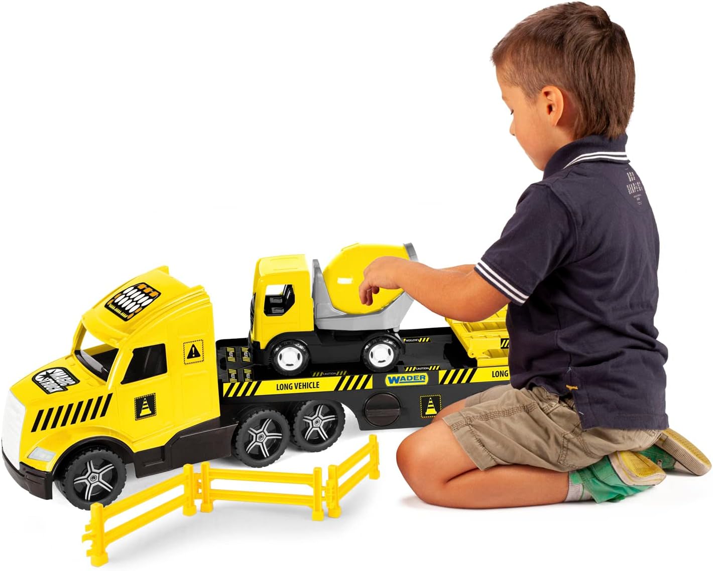 Amazon.com: Wader 36460 Technic Magic Truck Low Loader with Concrete ...