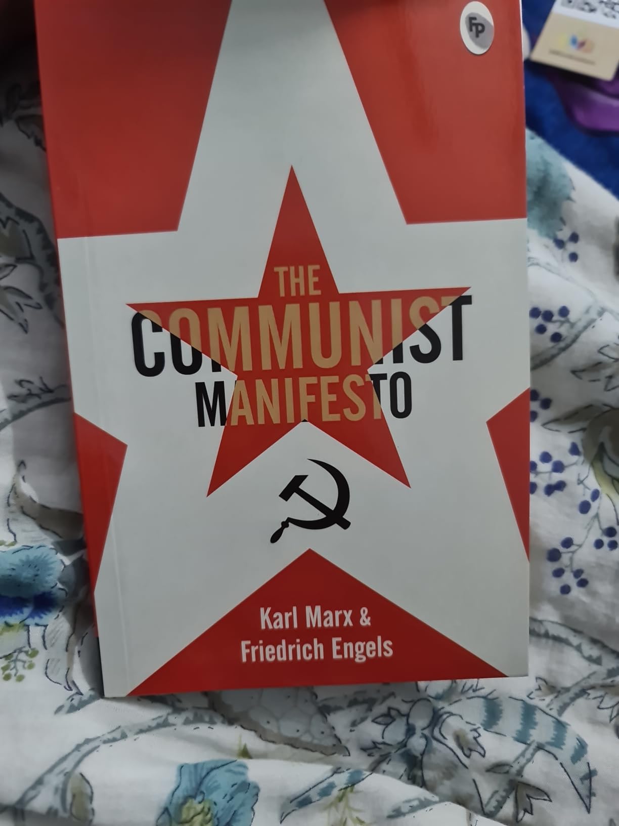 The Communist Manifesto [Paperback] Karl Marx and Friedrich Engels ...