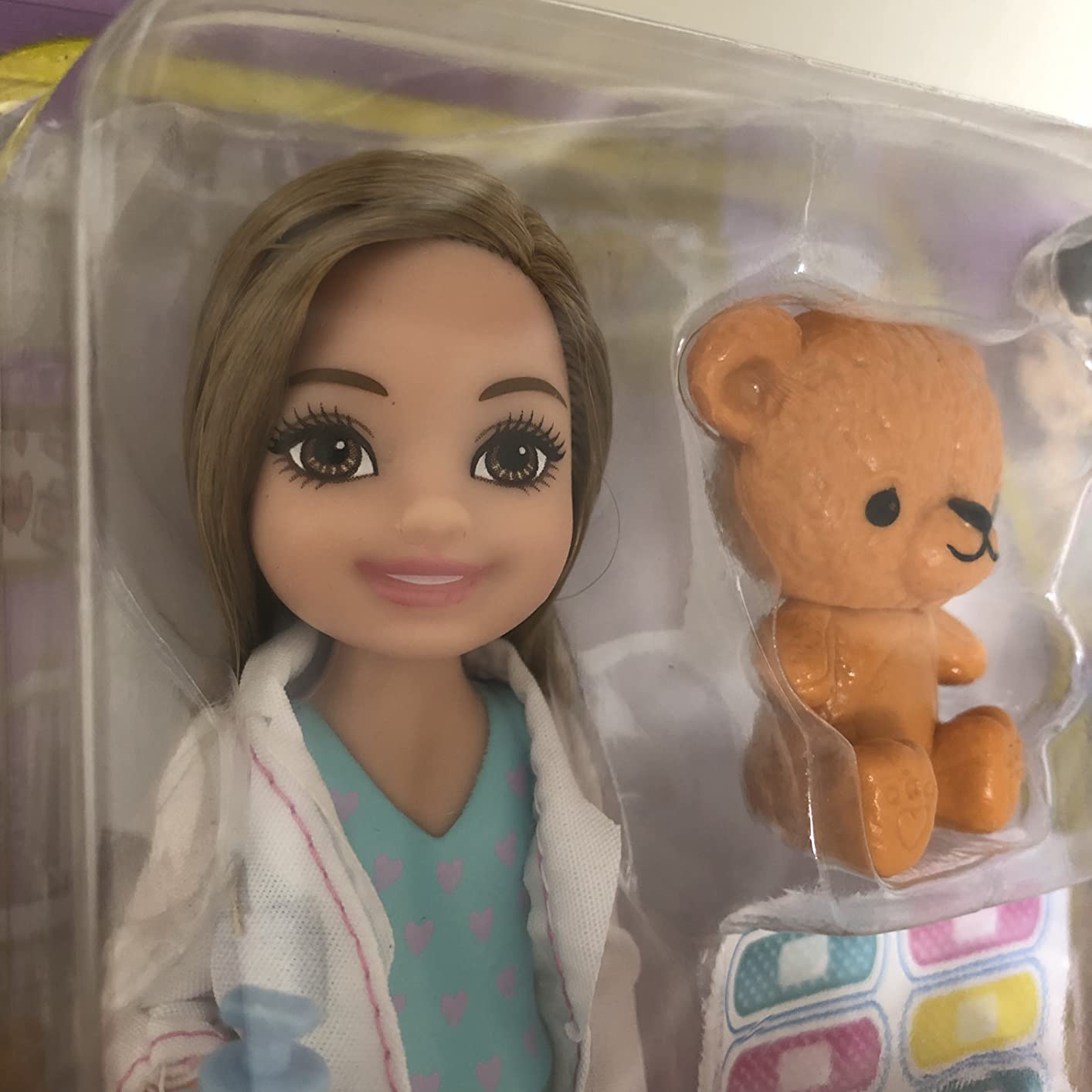 Amazon.co.jp: Mattel - Barbie Chelsea Can Be Doctor Doll and Playset : おもちゃ