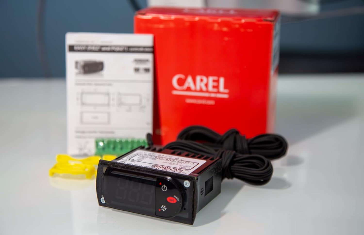 Amazon.com: Carel PJEZS0H100 Temperature Controller, 120v, Thermostat ...