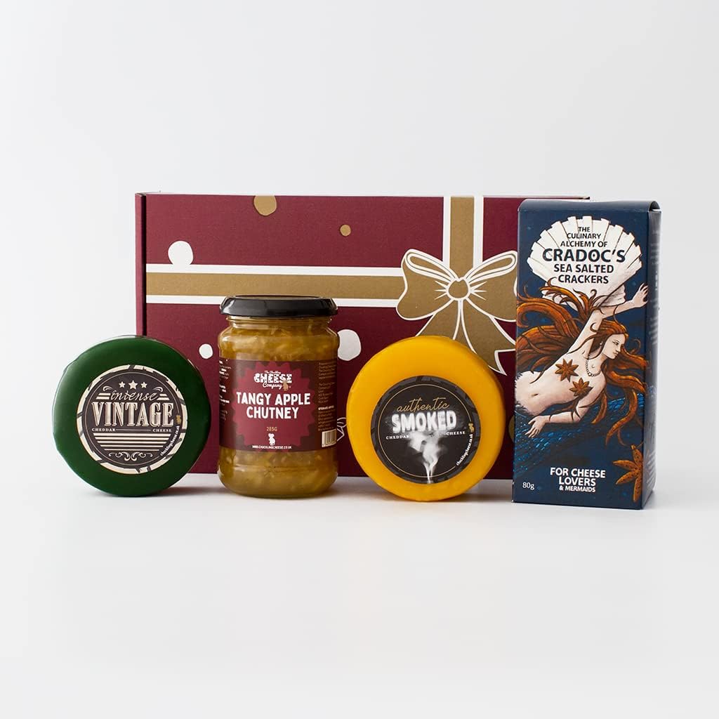 Traditional Cheese Truckle Gift Box. A Delicious Gift Hamper Packed ...