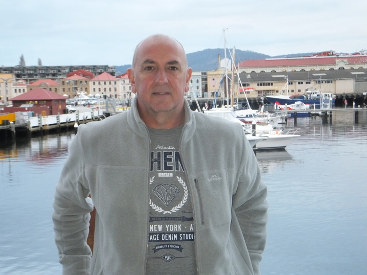 Amazon.com: William Dodson: books, biography, latest update