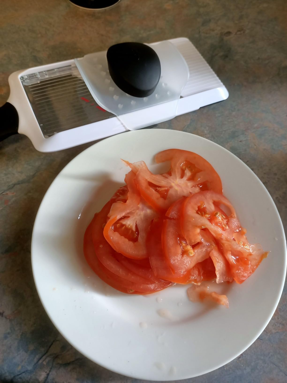 OXO 1119100 Good Grips Hand-Held Mandoline Slicer, White : Amazon.com ...