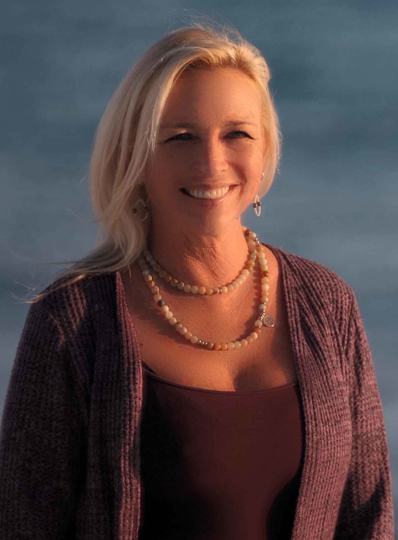 Amazon.com: Kim Hess: books, biography, latest update