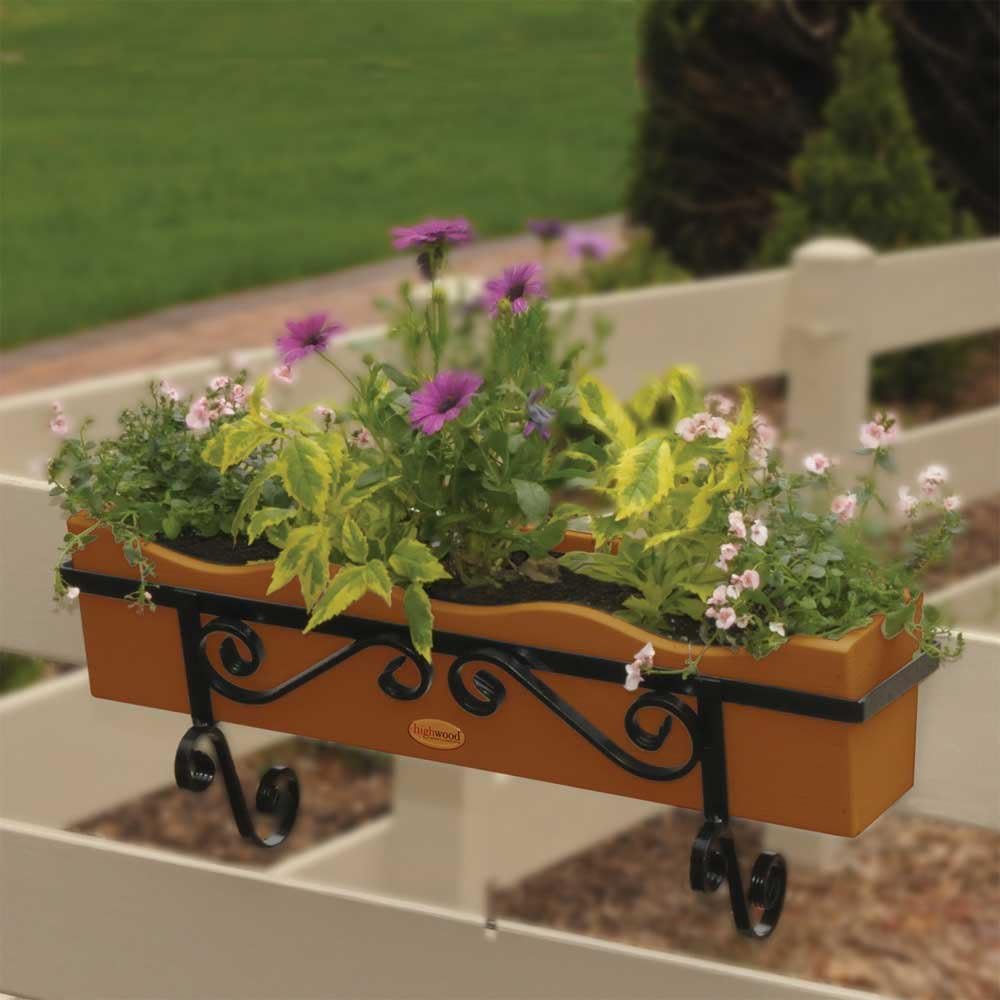 Amazon.com : Highwood Flower Box with Decorative Scroll Brackets ...