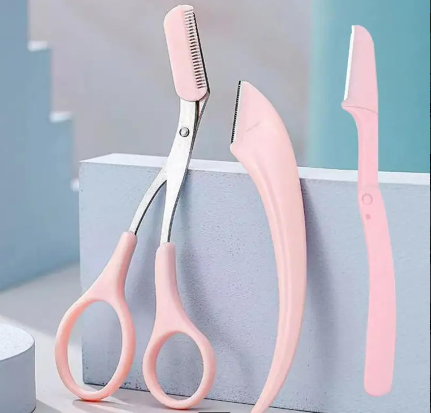 Amazon.com: 2 Packs of Bikini Razors Total 6 Pieces Ideal For a ...