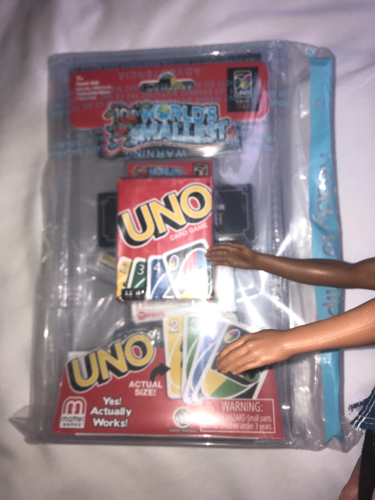 Amazon.com: Worlds Smallest Classic Games - Pictionary - Uno Card Pack ...