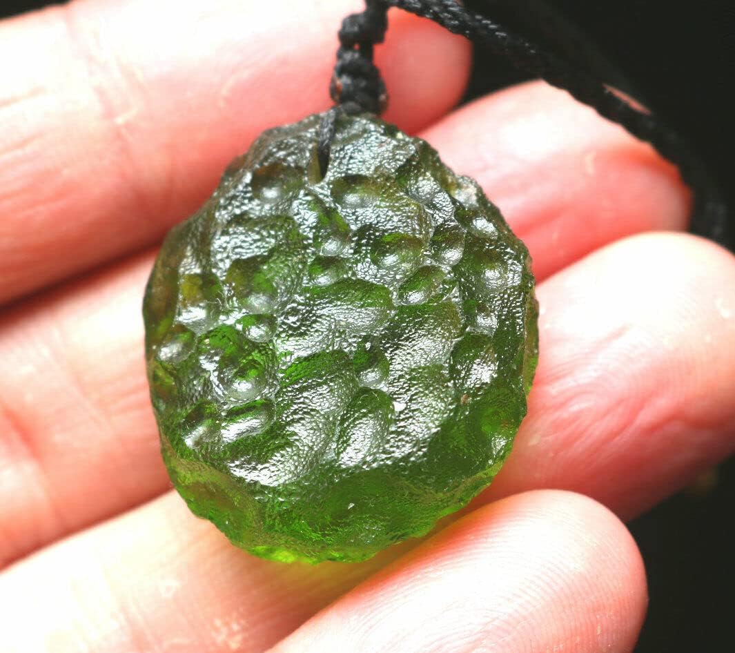 Amazon.com: Green GEM MOLDAVITE Meteorite Impact Glass Czech -15.7g ...