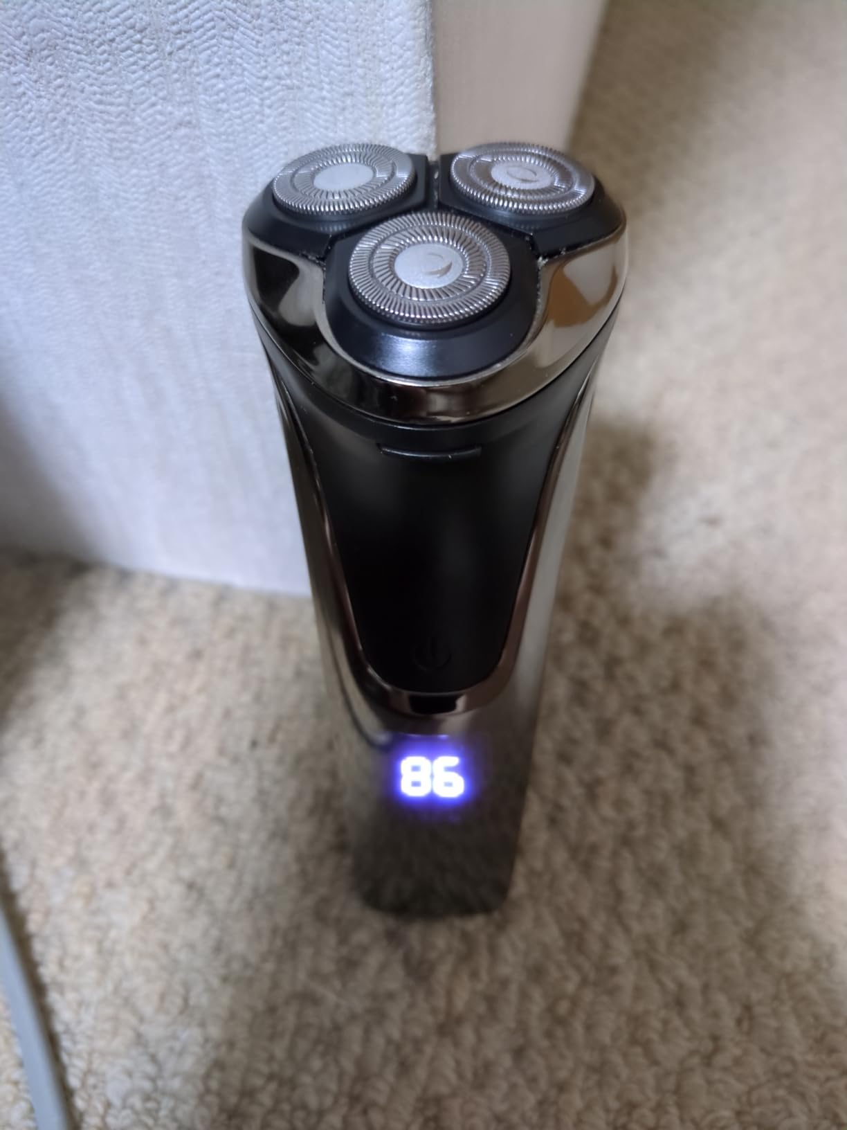 Amazon | XHMST 電気シェーバー メンズ 電動シェーバー 髭剃り 回転式 27枚刃 フローティングヘッド 低騒音 トリマー付き ...