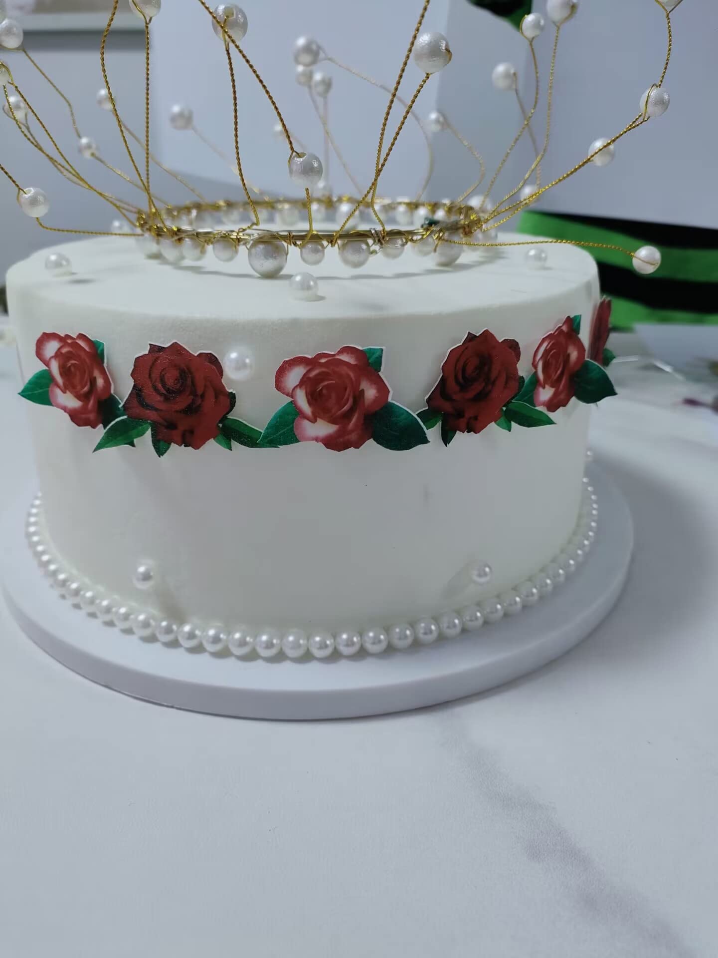 Amazon.com: Set of 40 Edible Rose Cupcake Toppers Christmas Cake ...