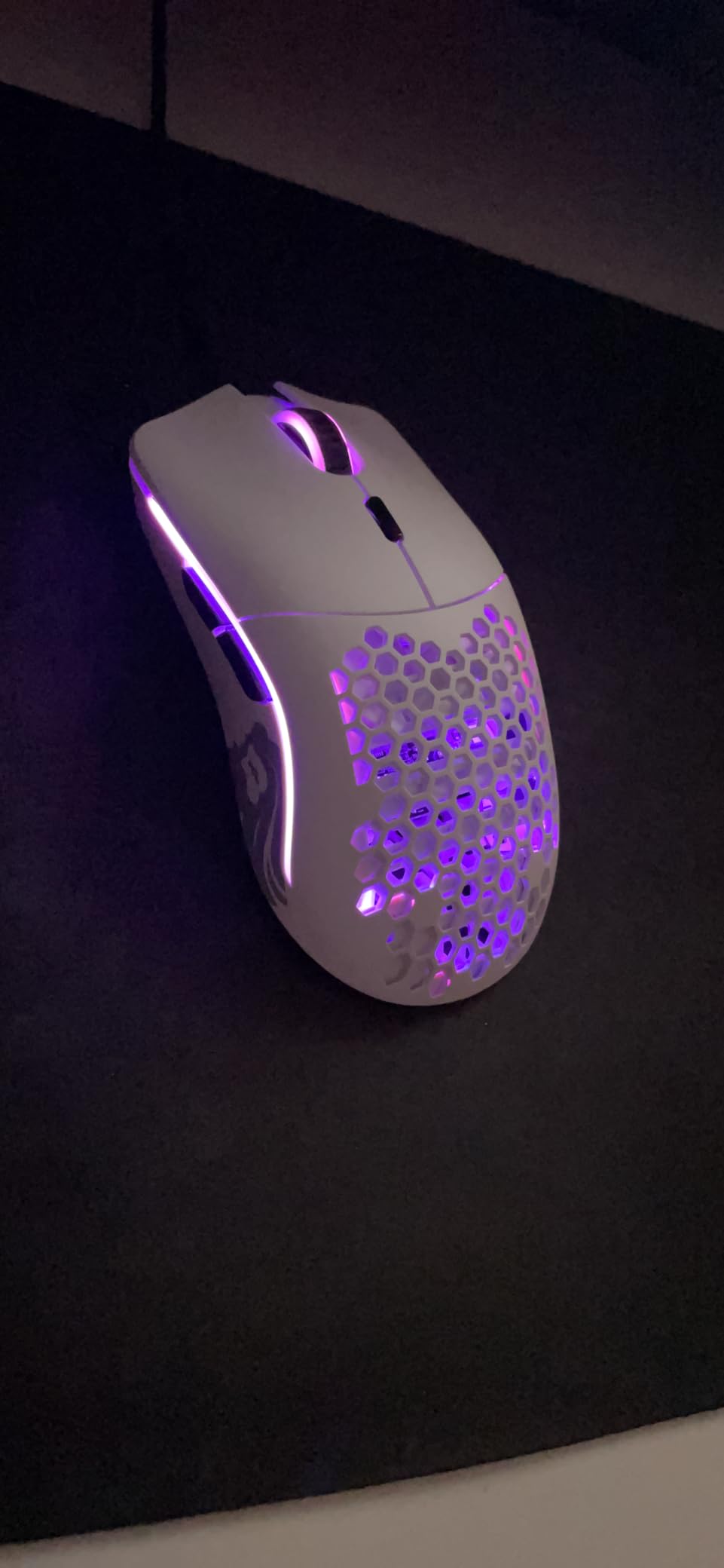 Glorious RGB Mouse - Model O 67 g Ultralight Honeycomb Mouse Gamer ...