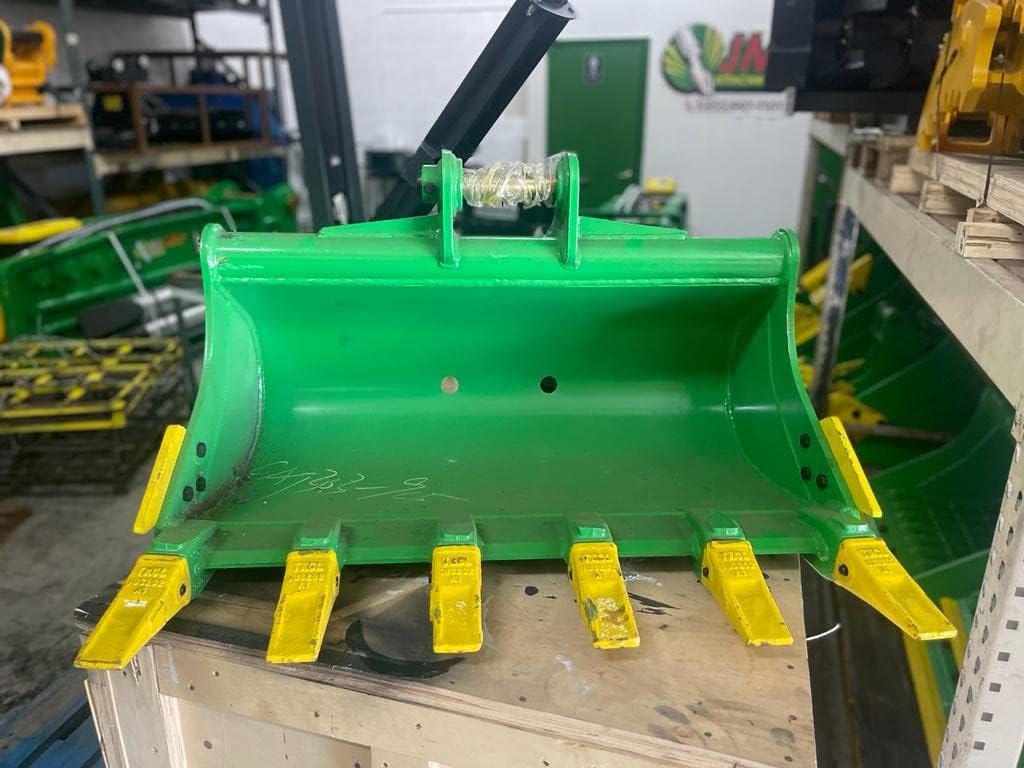 Amazon.com: General Purpose Bucket New Holland E33, E37 for Mini ...