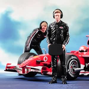 Amazon.com: SOUFORCE 1/64 Scale Scene Props Figure Racing Driver Hold ...
