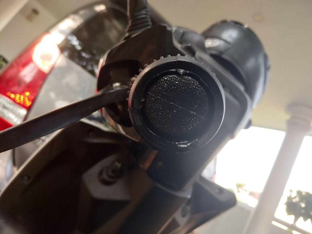 A2D DH1 Non Slip Scooter Comfort Riding Acupressure Acupuncture Rubber ...