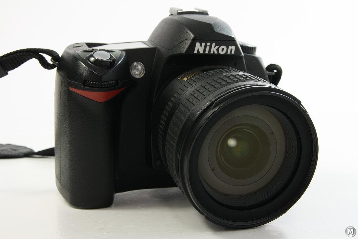 Nikon D70 Digital SLR Camera Kit includes AF-S DX Zoom-Nikkor 18-70mm ...