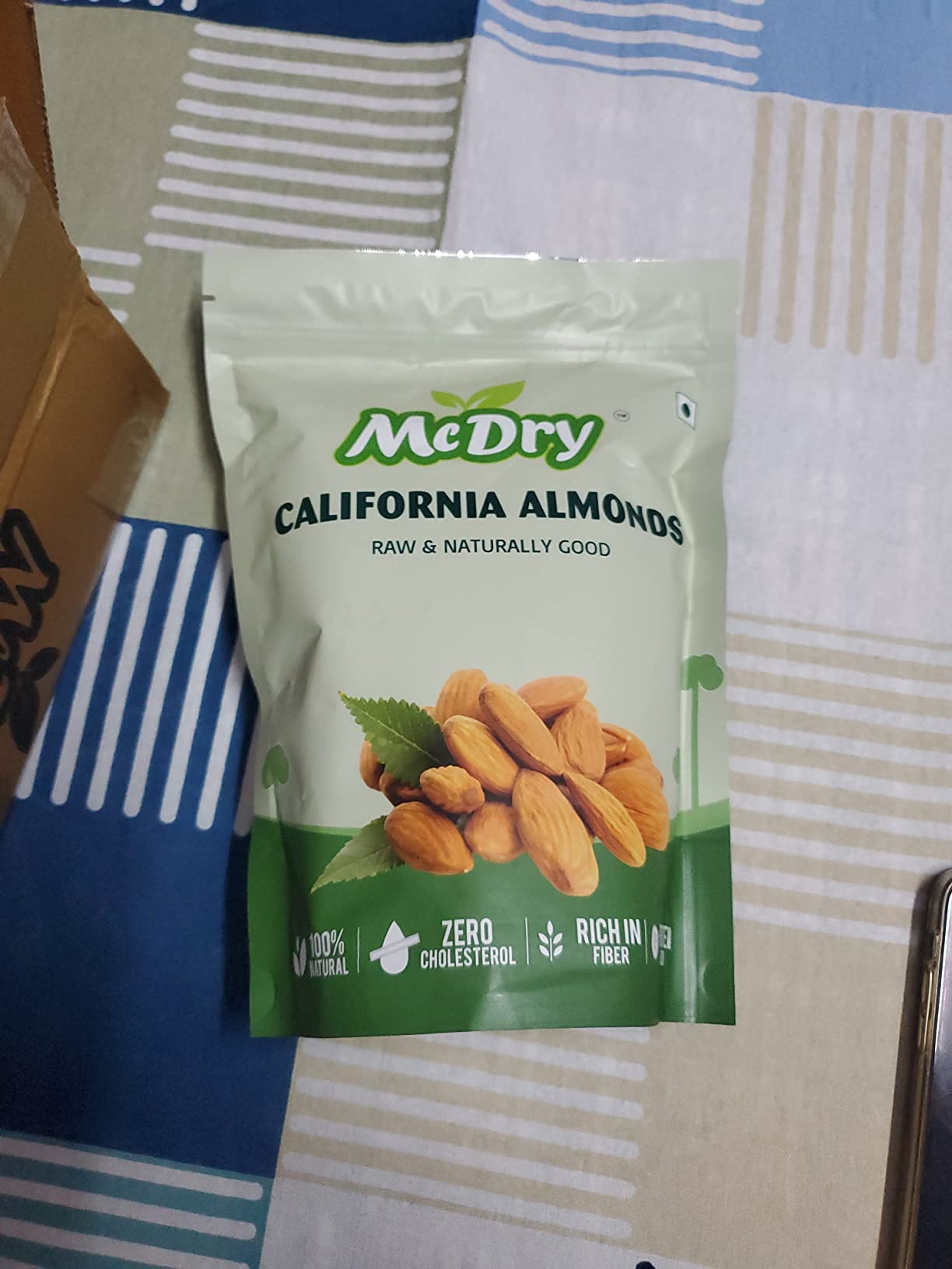 McDry Natural & Crunchy Premium Almonds, Nutritious & Delicious Nuts ...