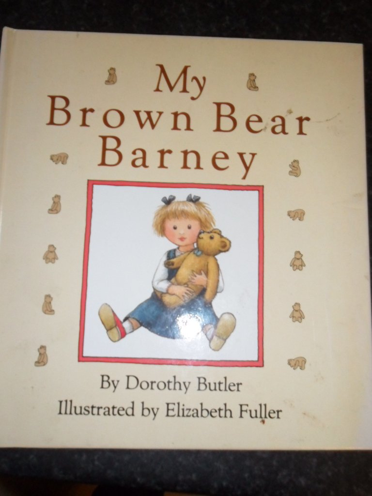 My Brown Bear Barney: Butler, Dorothy: 9780340492574: Amazon.com: Books