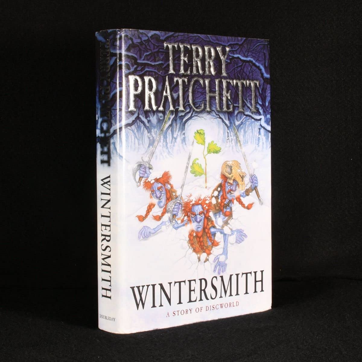 Amazon.com: Wintersmith (Discworld): 9780060890315: Pratchett, Terry: Books
