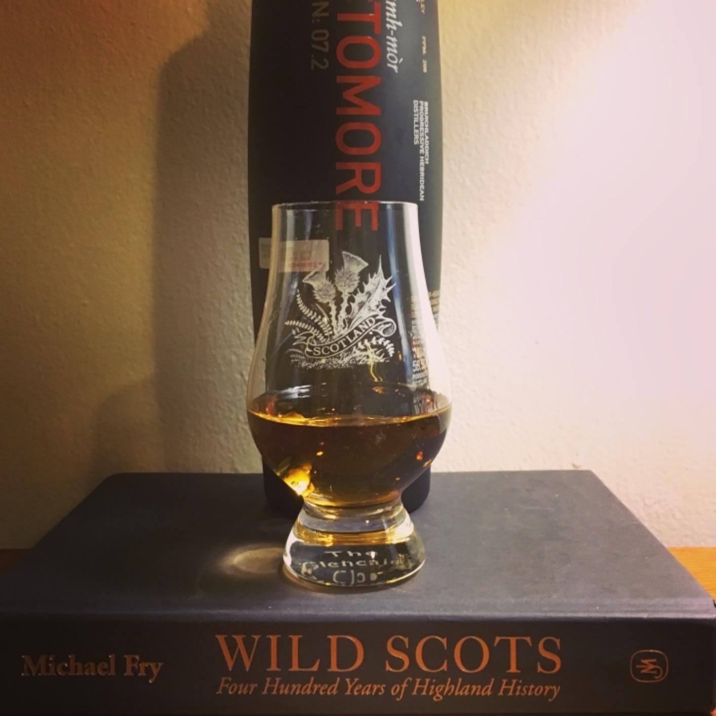 Wild Scots: Four Hundred Years of Highland History: Fry, Michael ...