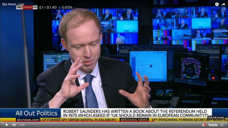 Amazon.com: Robert Saunders: books, biography, latest update