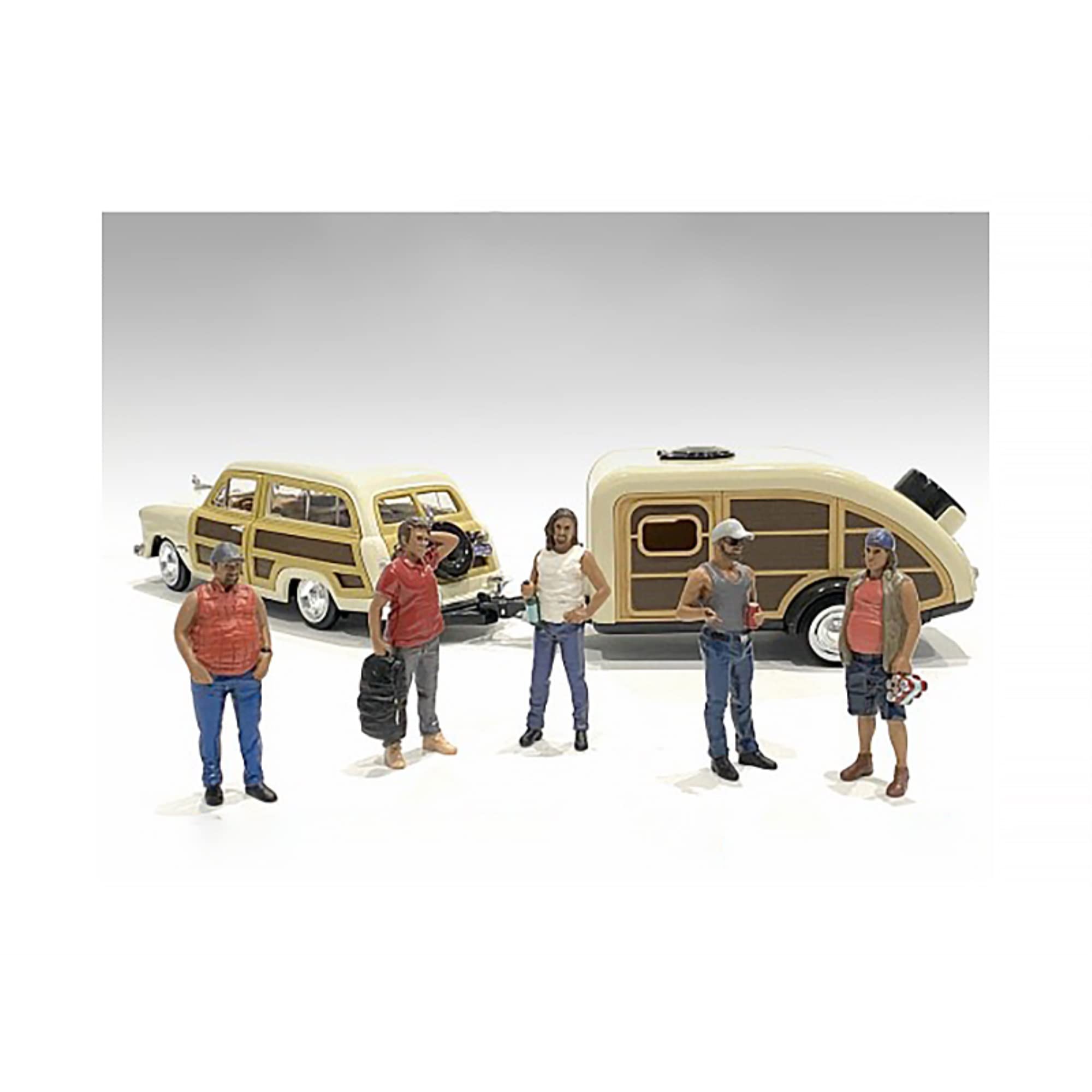 Amazon.com: American Diorama Campers Series 5 Piece Figure Set for 1/24 ...
