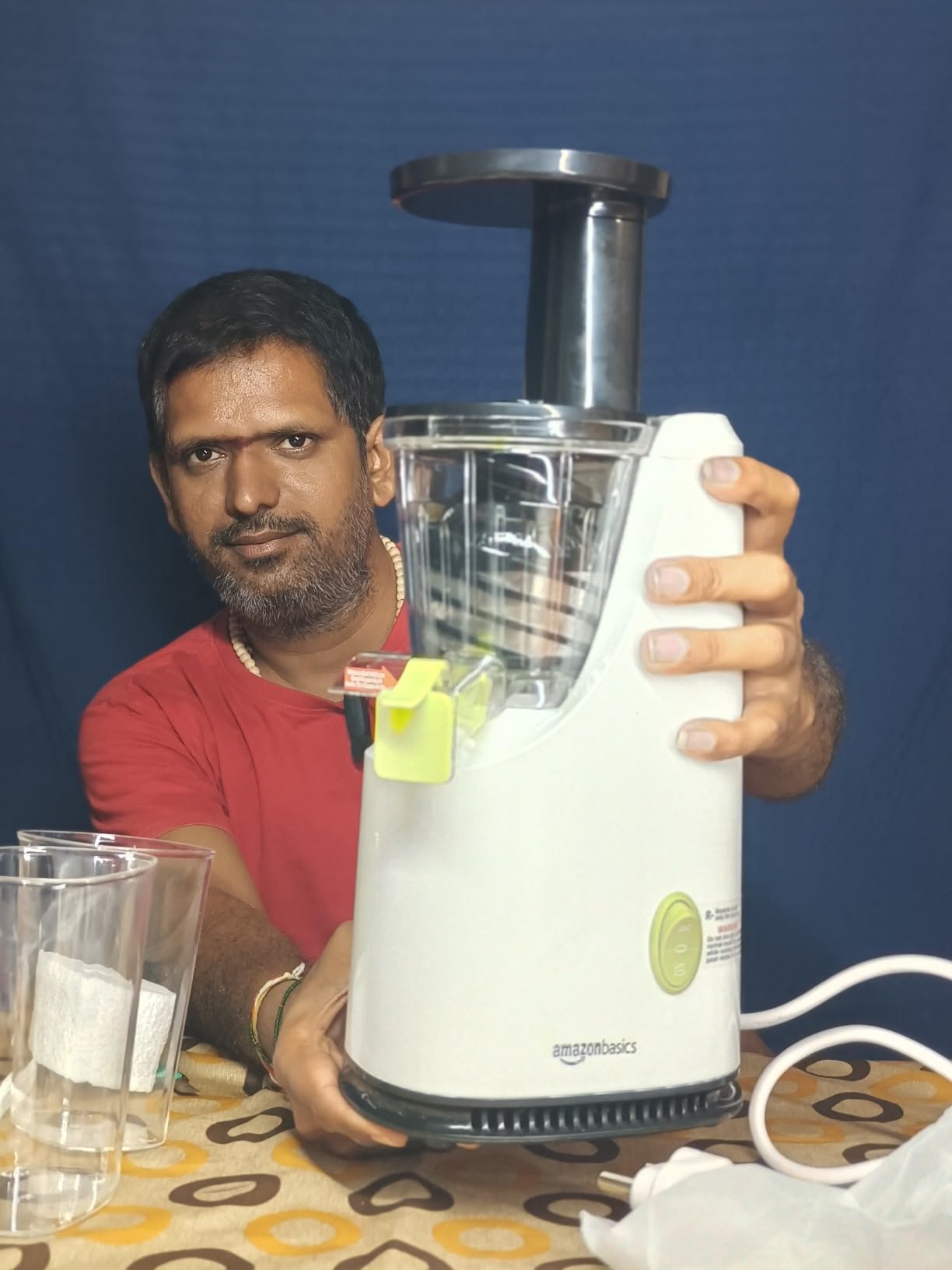 Buy amazon basics Slow Juicer, 64 Rotation Per Minute, 200 W Energy ...