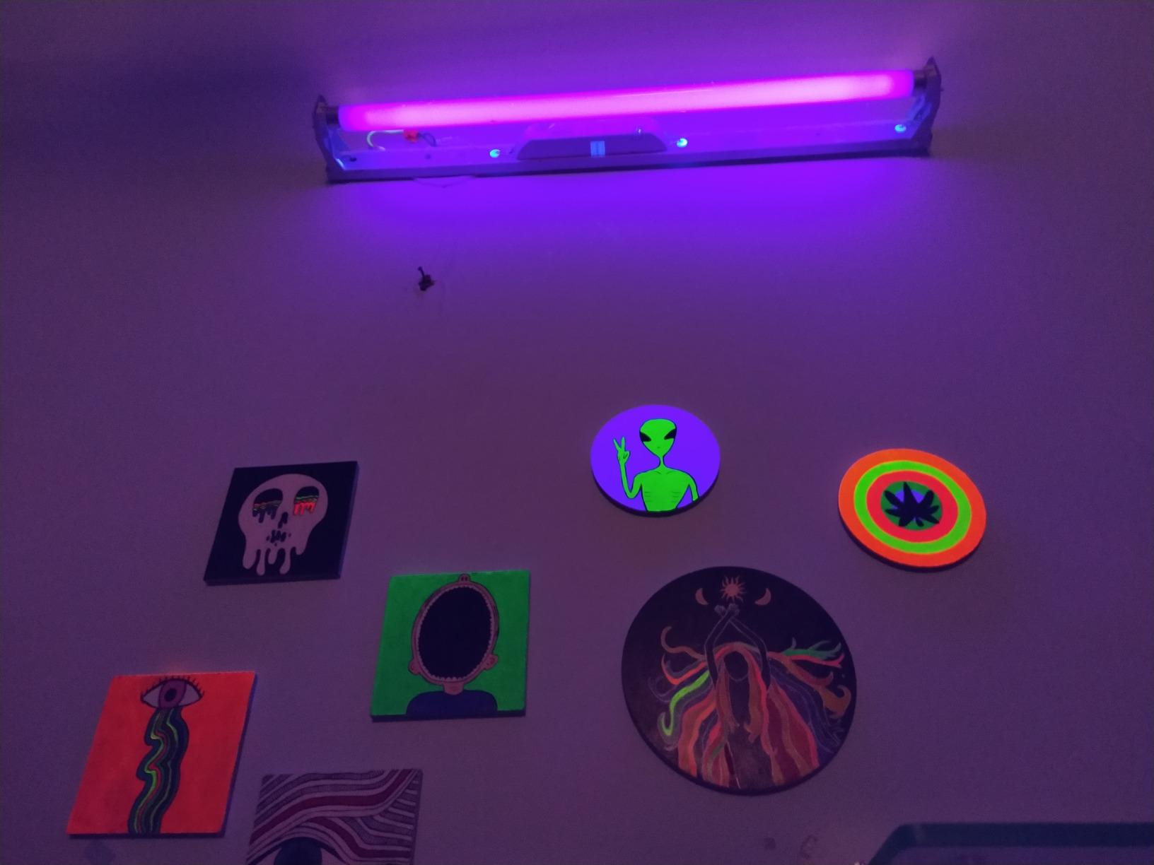 Venus Aqua Ultra Violet 18W T8 Tube Light