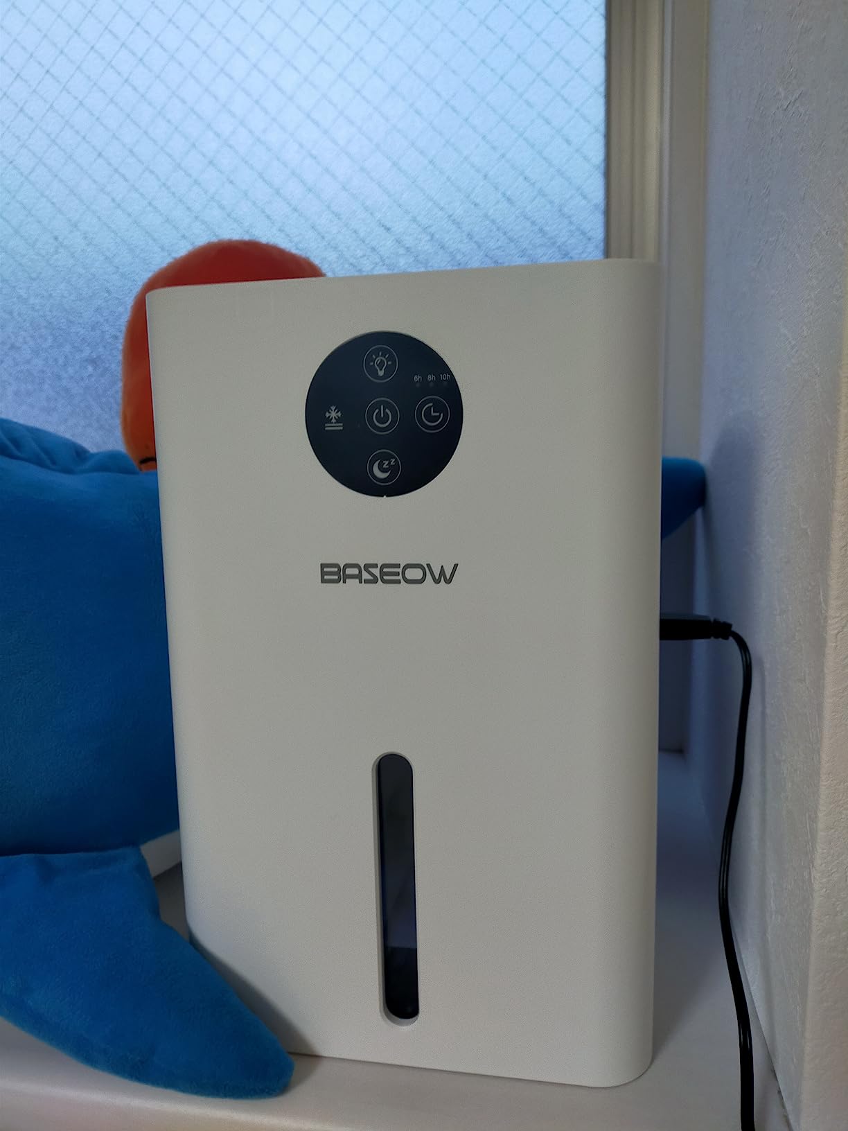 Amazon | BASEOW 除湿機 小型 除湿器 1800ML 大容量水タンク 静音モード 6/8/10Hタイマー付き 自動霜取り 7色ライト 強力除湿 梅雨対策 カビ防止 部屋干し ...