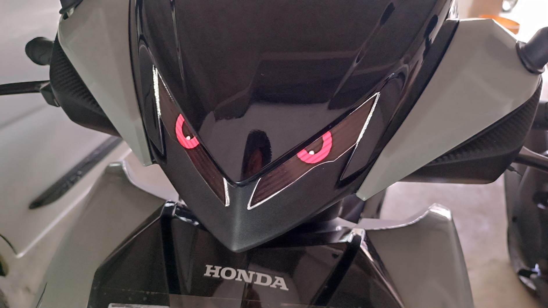 Grayfixx New Model Grazia & Dio 125 DRL Sticker : Amazon.in: Car ...