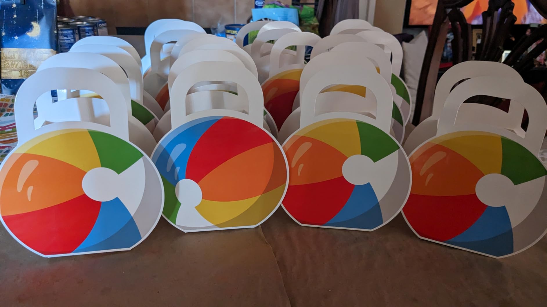 Amazon.com: OBUSATT 24pcs Beach Ball Party Favors Bags Treat Boxes for ...