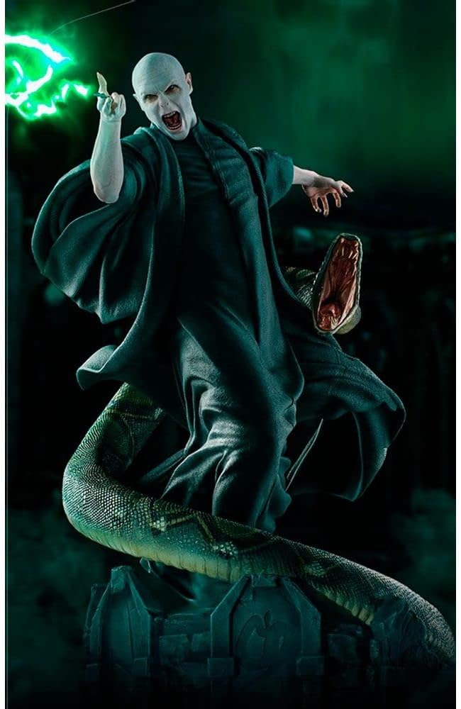 Amazon.com: Iron Studios Harry Potter Voldemort and Nagini 1:4 Scale ...