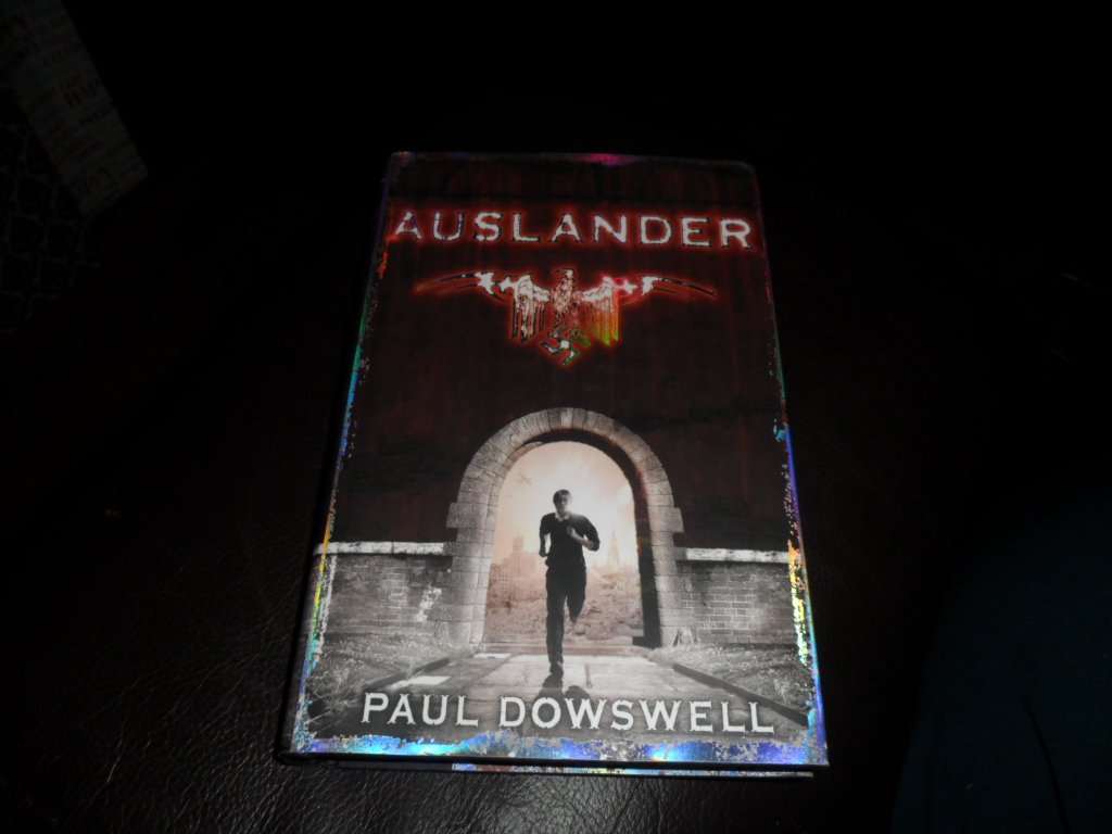 Auslander: Paul Dowswell: 9780747589099: Amazon.com: Books