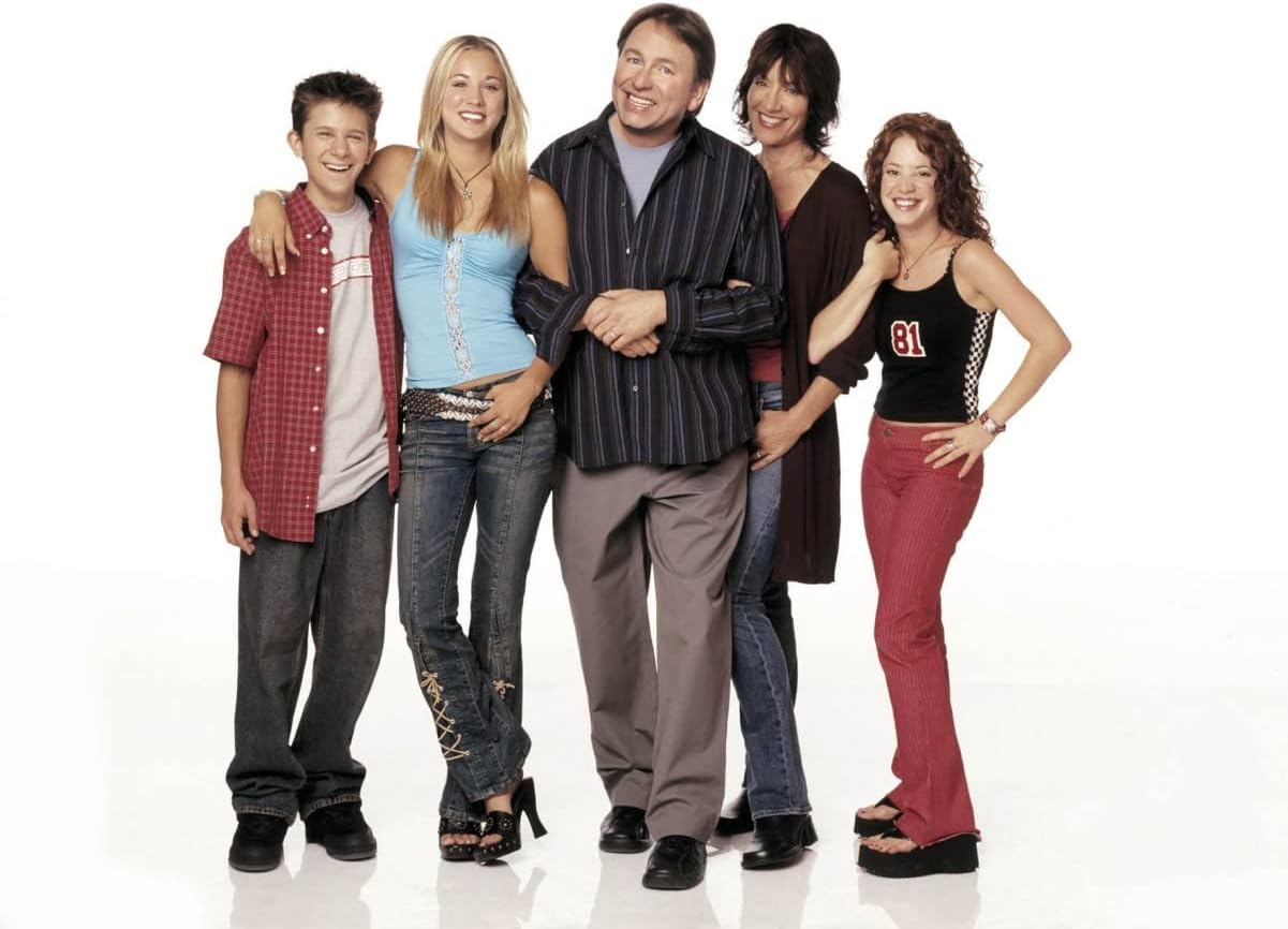Amazon.com: worldphotographs 8 Simple Rules (TV) Kaley Cuoco, Amy ...
