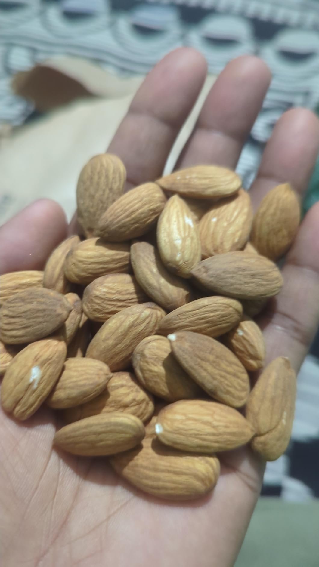 Tata Sampann Pure California Almonds Whole, 200g, Real Nuts, High in ...