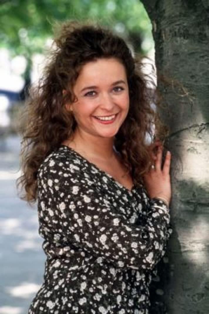 Amazon.com: Shine On Julia Sawalha - 24X36 Rare Poster Photo Print SOG ...