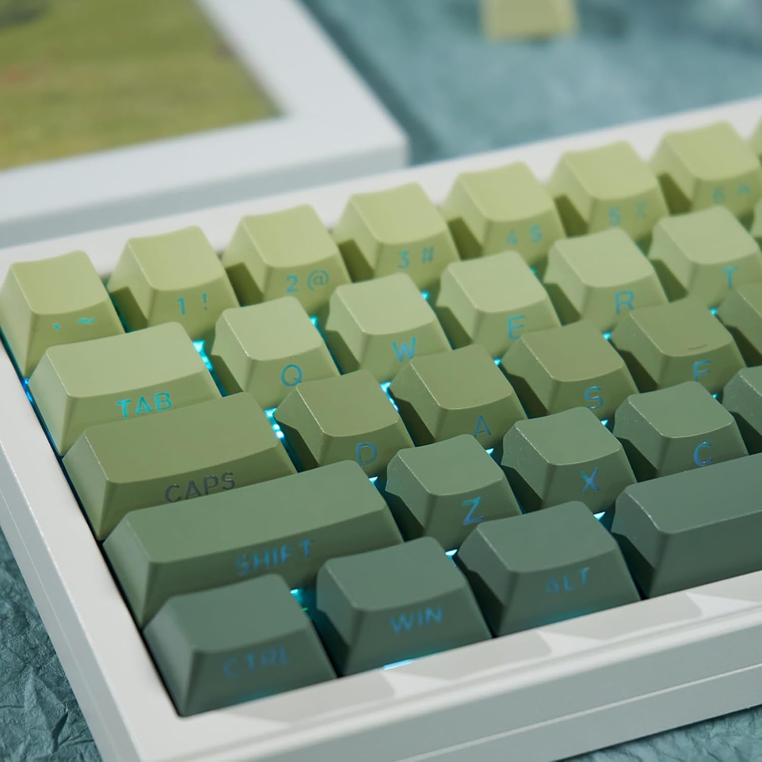 Amazon.com: Sumgsn 133 Keys Shine Through Keycaps Cherry Profile PBT ...