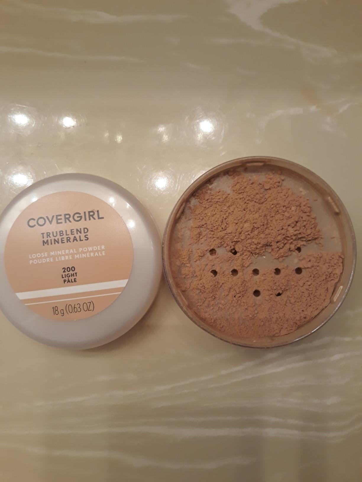 Amazon.com : COVERGIRL TruBlend Loose Mineral Powder, Light(Packaging ...