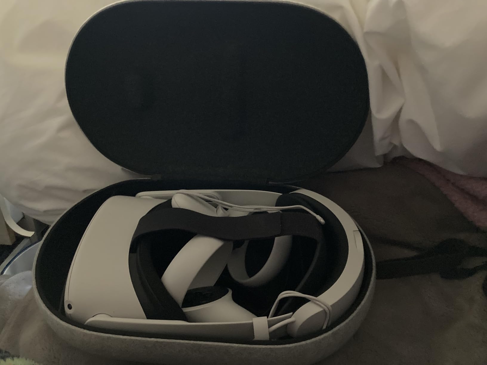 Meta Quest 2 Carrying Case : Amazon.com.au: Video Games